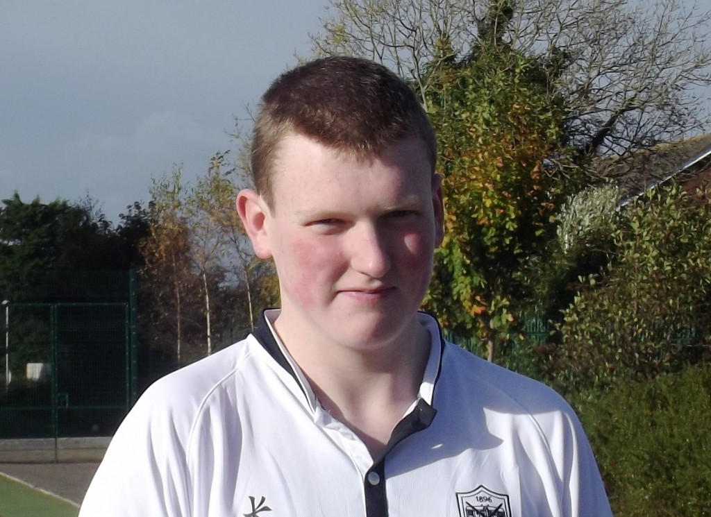 Debut in goals for Alex in sixths’ win – North Down Hockey Club